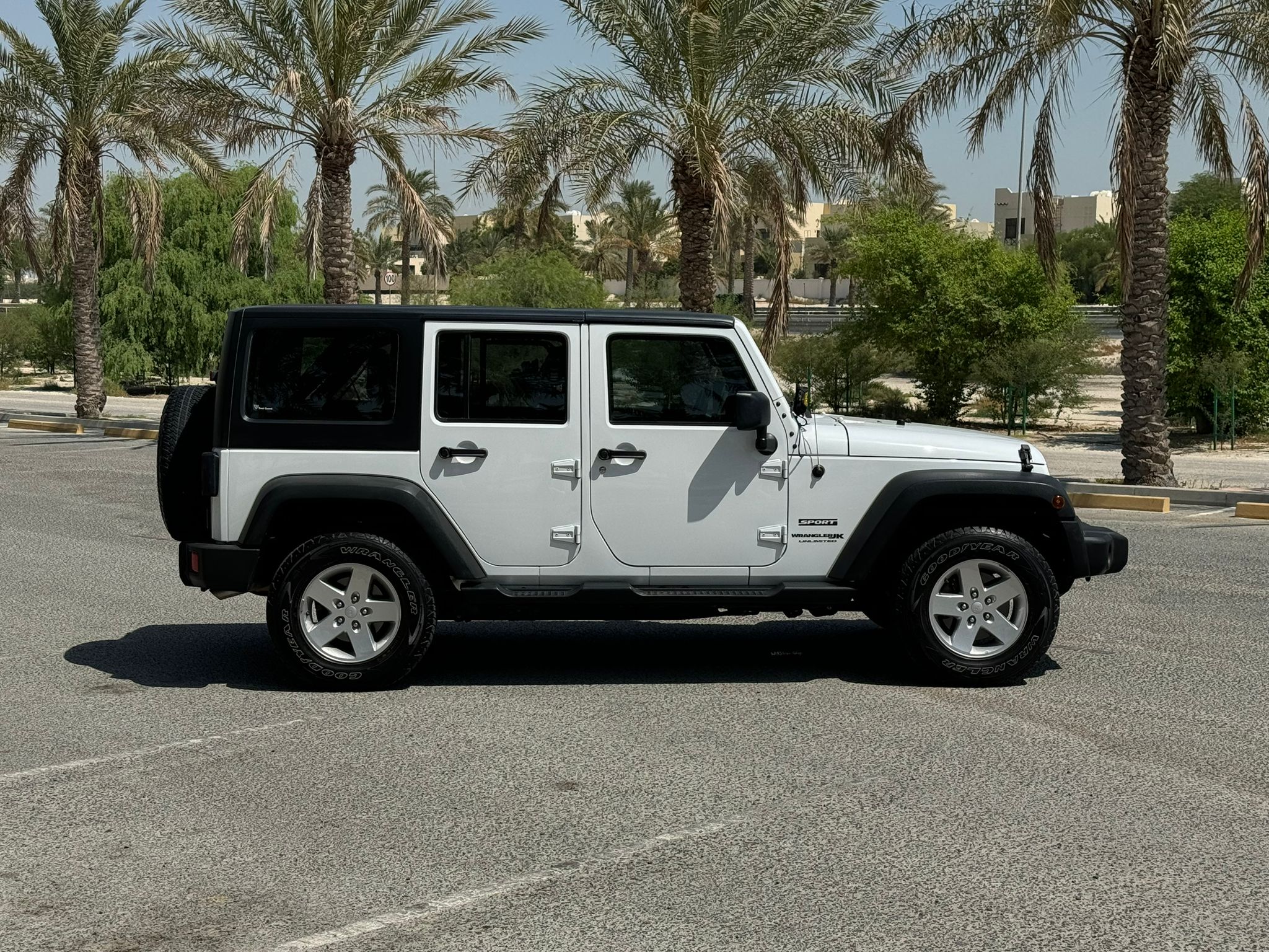 Jeep Wrangler 2018 - Used Car, for Sale in Bahrain